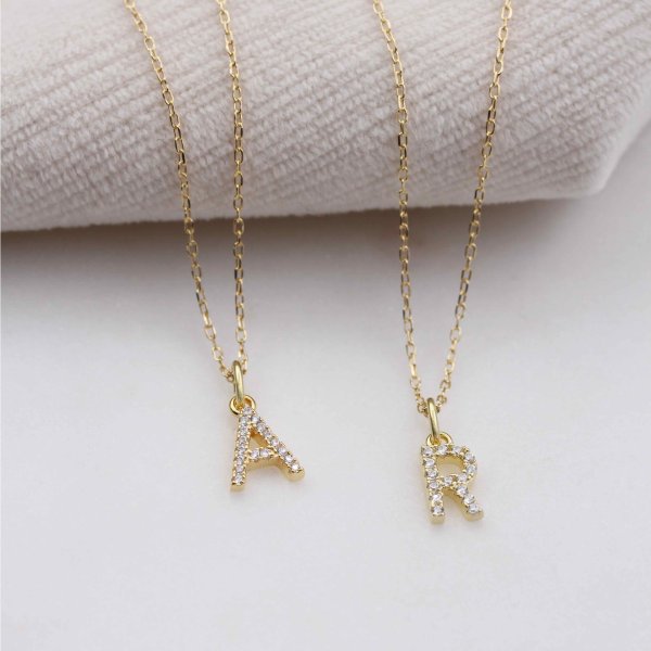 Chain letter necklace store